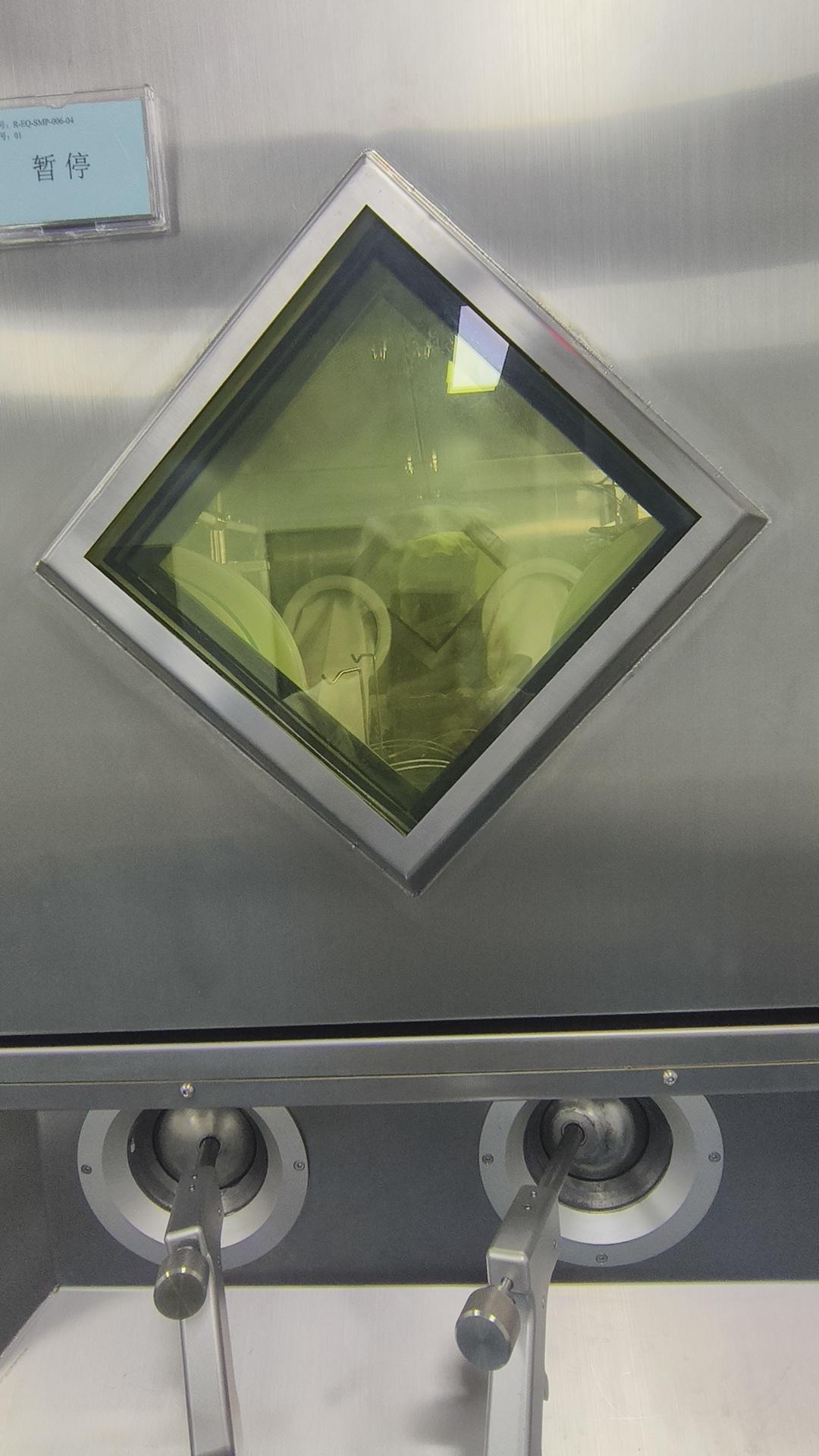 UV Ozone Hot Cell for Nuclear Protection